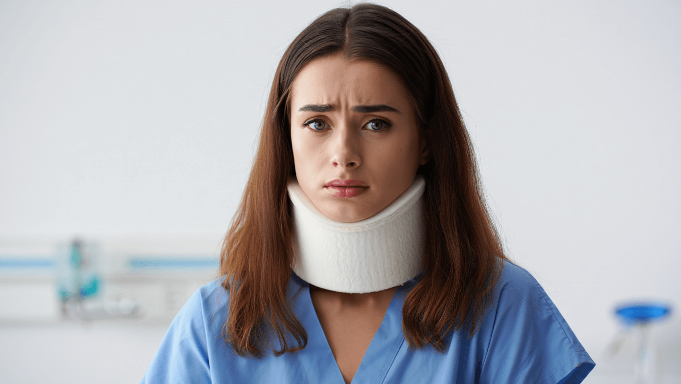 Minerve cervicale: ajustez-la parfaitement avec nos conseils pratiques ...